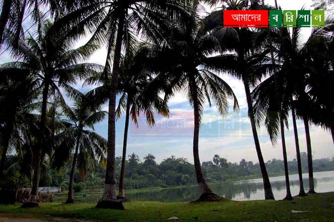 লাখোটিয়ার ভাঙ্গা দেয়াল